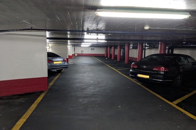 Parking Parkbee Grand Hotel Krasnapolsky en Sint Jansstraat, 15, Ámsterdam | Parclick